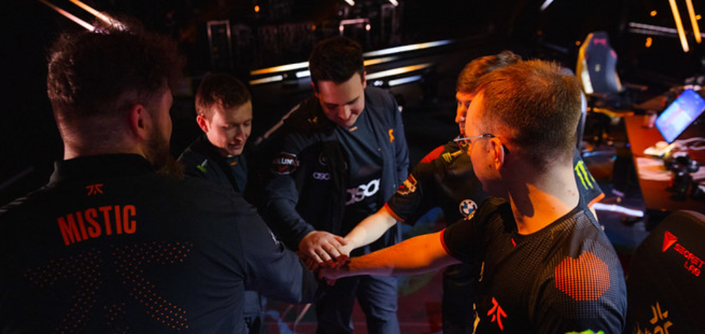 Inside Fnatic HQ - Fan Q&A #1 - Chillblast Learn